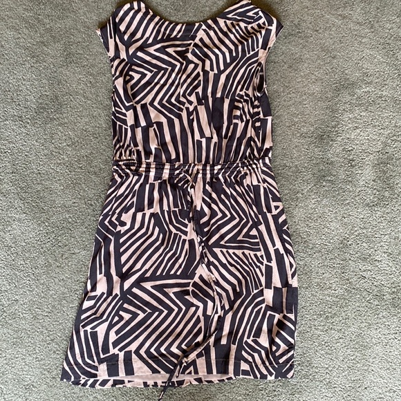 Dresses | Blue White Geometric Lined Pattern Dress | Poshmark